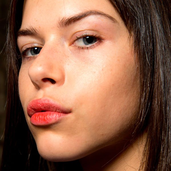 O Passo a Passo de Como Fazer Blurred Lips » STEAL THE LOOK