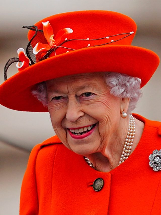 11 fatos sobre a Rainha Elizabeth II – STEAL THE LOOK