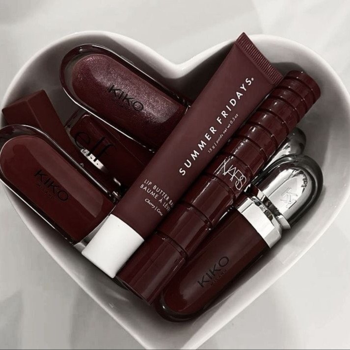 Onde encontrar o batom vinho perfeito para elevar sua make » STEAL THE LOOK